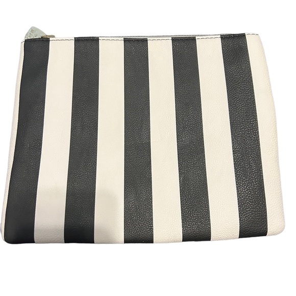 Betsey Johnson | Tablets & Accessories | Betsey Johnson Black And White ...